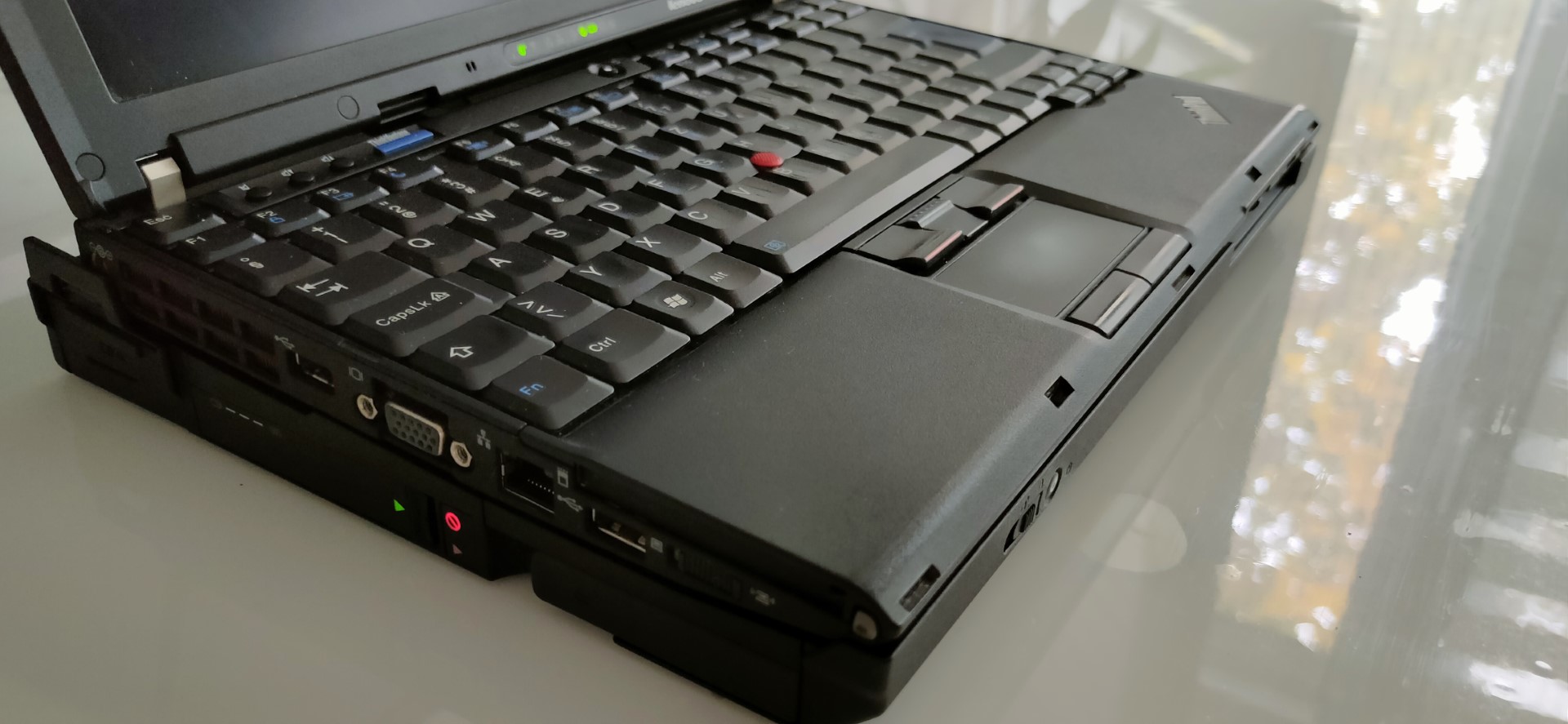 Retro computing - review of the Lenovo Thinkpad X201 | sbozich
